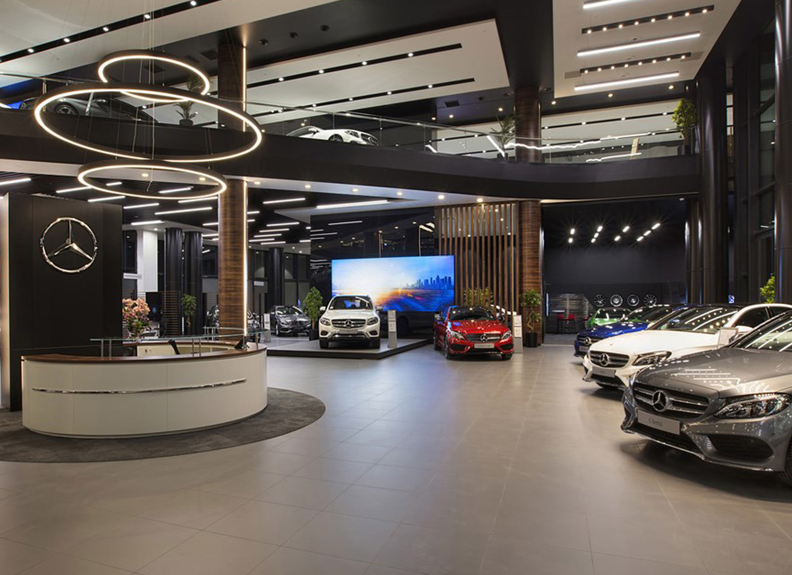 Tinh Dầu Nước Hoa - Giải Pháp Hương Thơm Tại Showroom Mercedes Cao Cấp ...